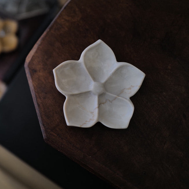 Fiore Buttercup Dish – Anastasio Home