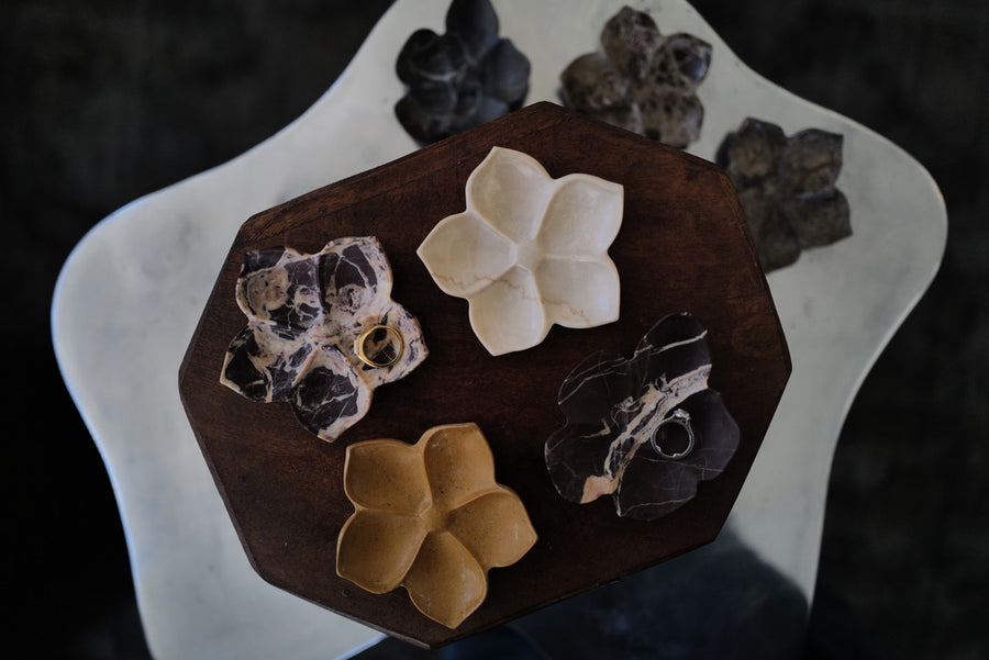 Fiore Buttercup Dish – Anastasio Home